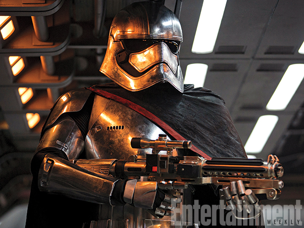 Star-Wars-VII official silver stormtrooper – hqrock