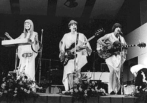 Conheça a Discografia Completa dos Mutantes, a banda que mudou o rock ...